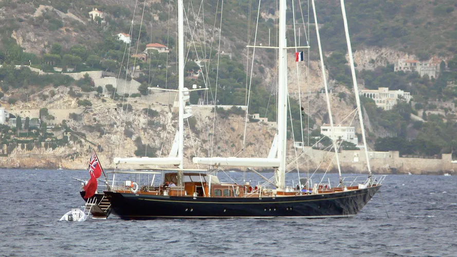Huckleberry yacht (Alloy Yachts, 39.75m, 2001)
